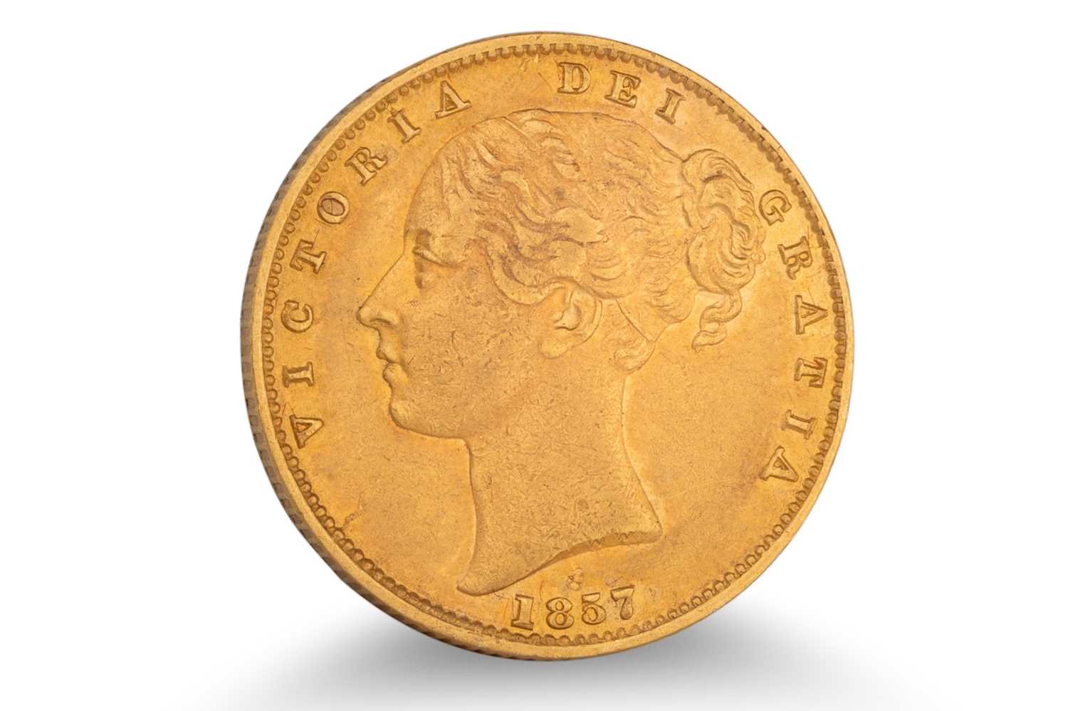 Lot 414 - A FULL GOLD SOVEREIGN 1857 ENGLISH COIN,