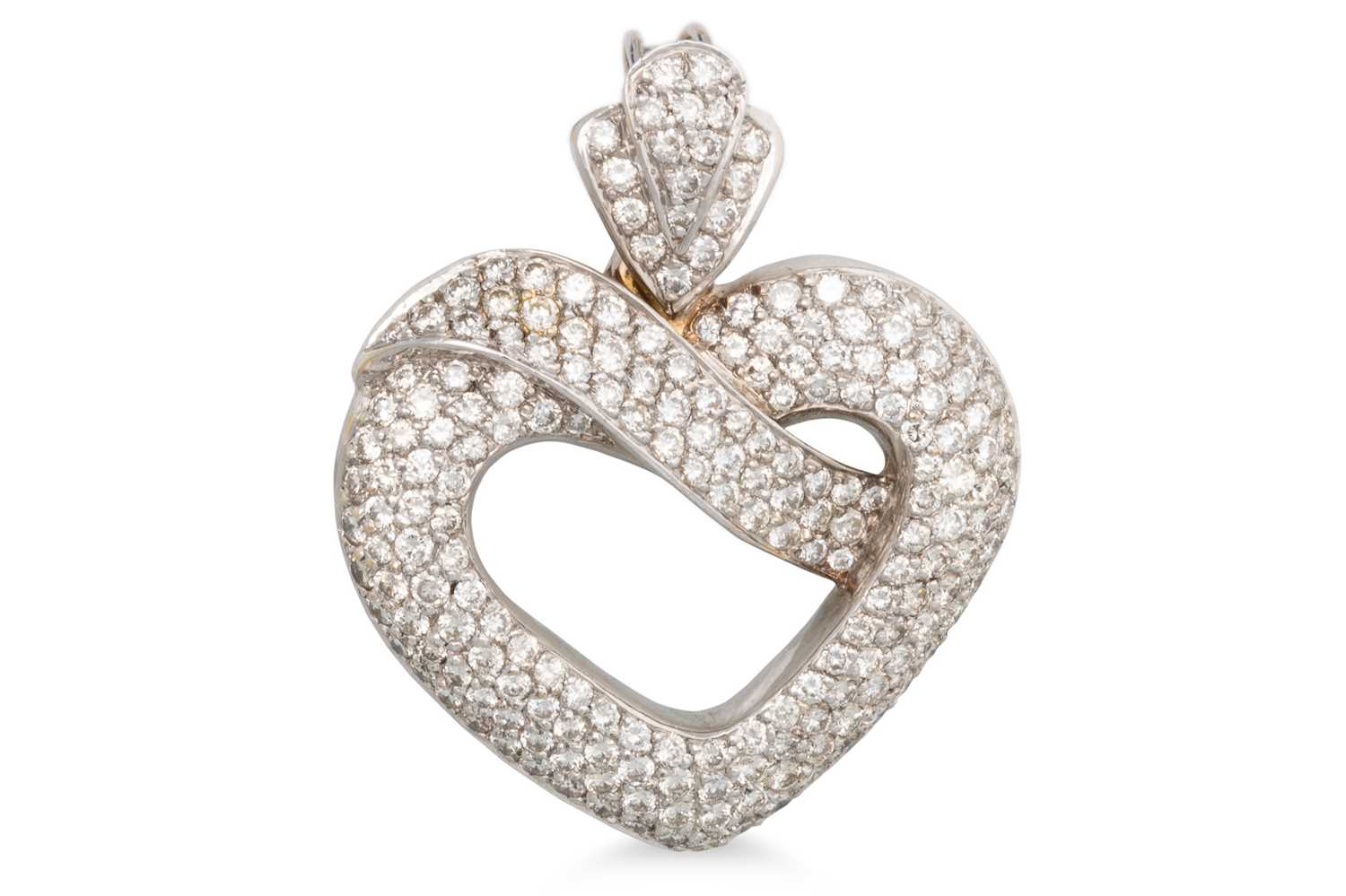 Lot 113 - A DIAMOND PAVÉ SET PENDANT, heart shaped,