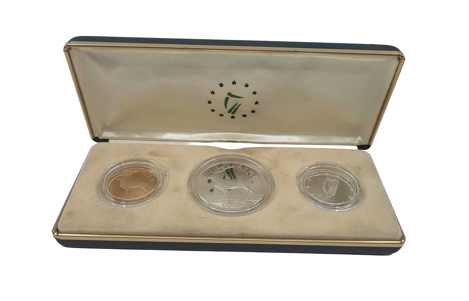 Lot 378 - A 1990 GOLD AND SILVER IRISH ECU PROOF 3