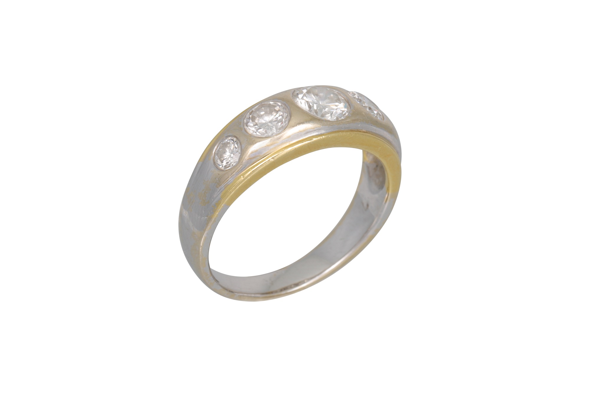 Lot 21 - A FIVE STONE GRADUATED DIAMOND SET RING, the