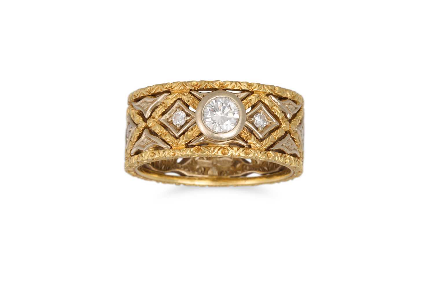 Lot 266 - A DIAMOND RING, the collet set diamond to an